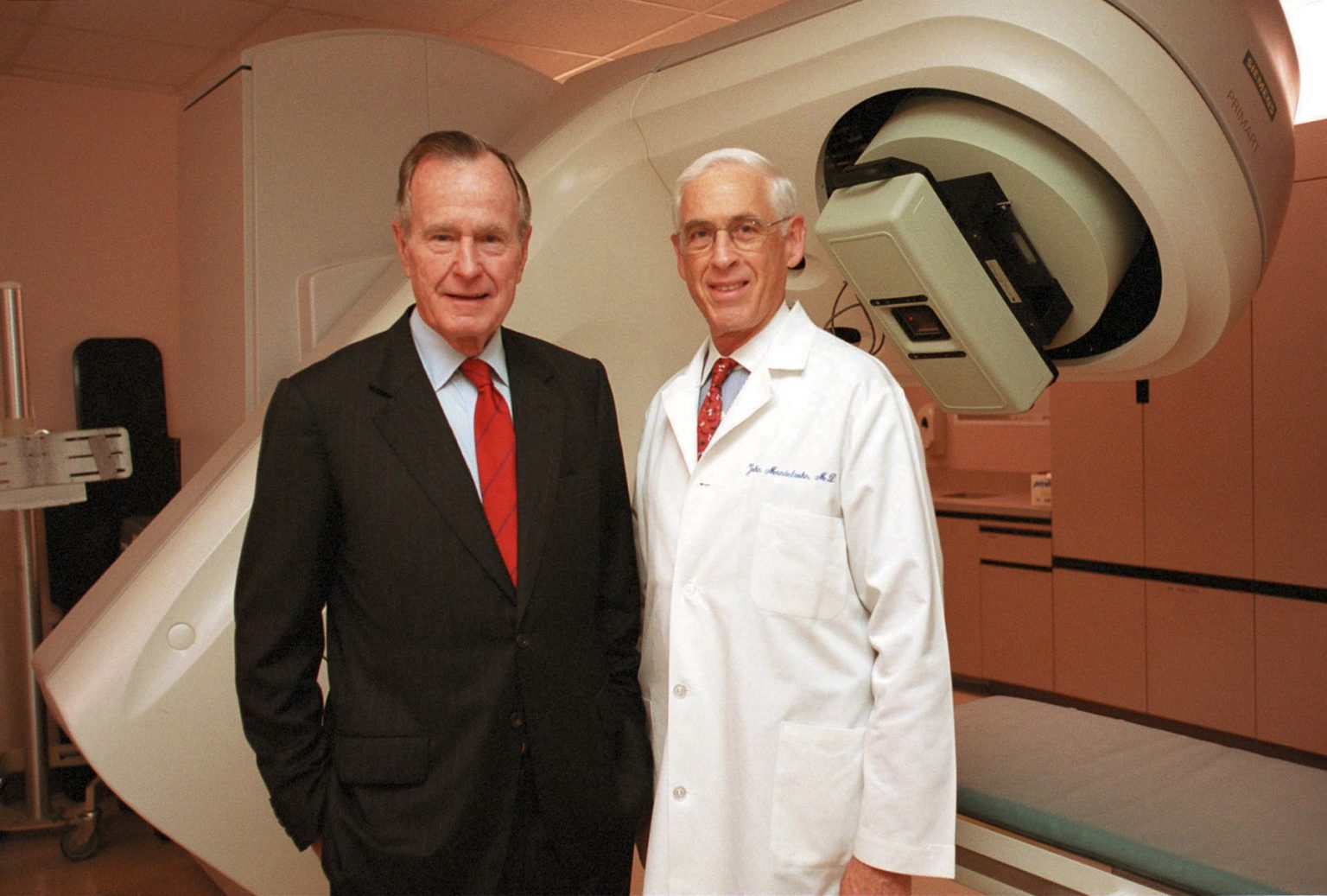 John Mendelsohn knew the science. He knew the medicine. He enlisted ...